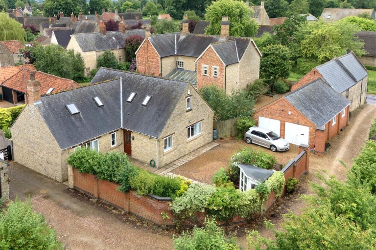 Sales and Lettings Estate Agents in Northamptonshire | Oscar James